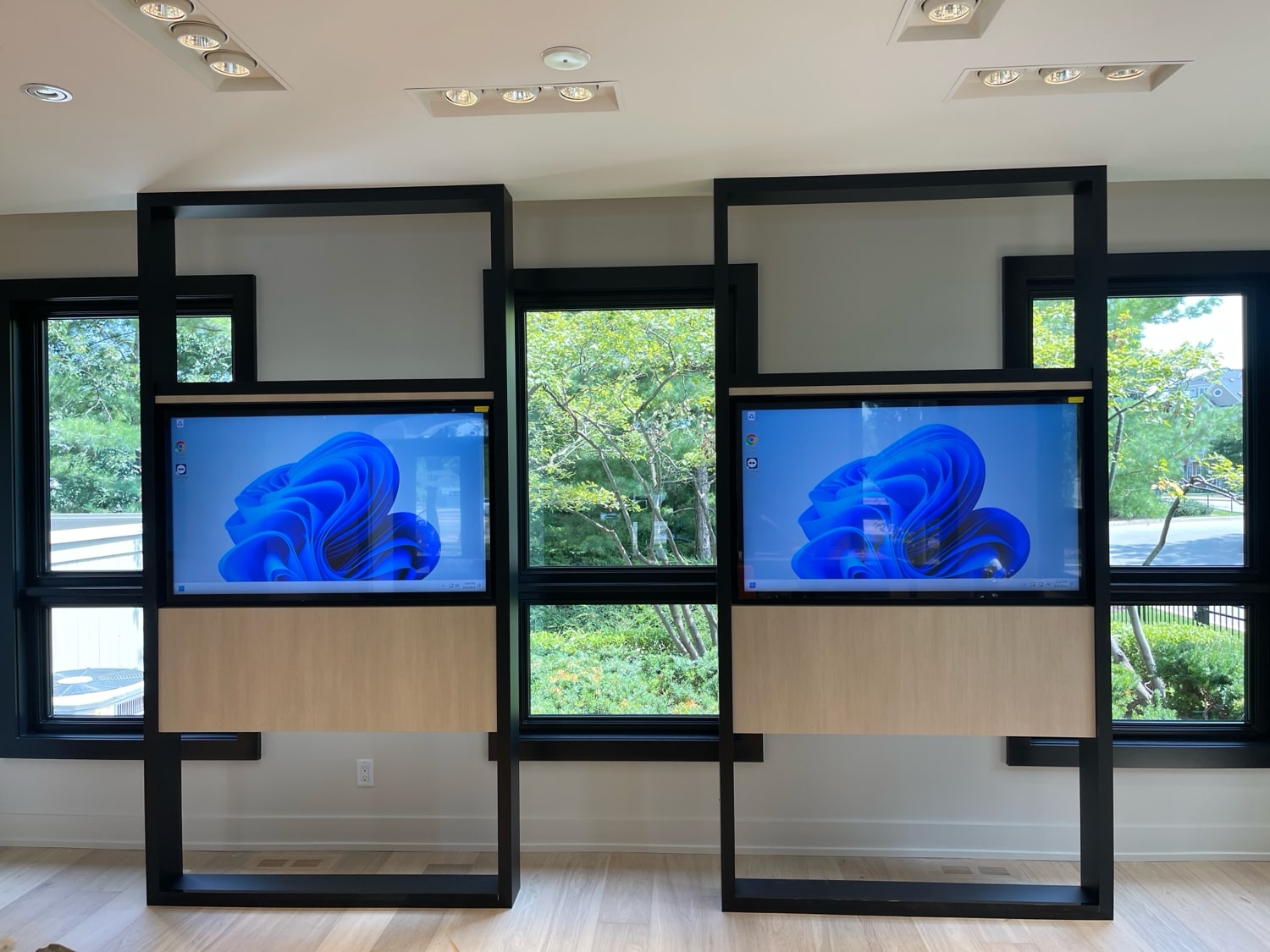 Installation Gallery | Signcast Media Inc